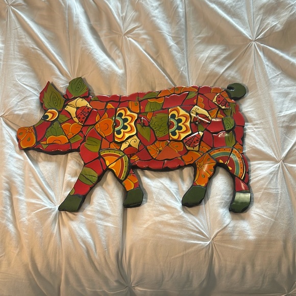 Linda Cole | Accents | Hanger And Decor Hanger Pig Granite Super Super ...